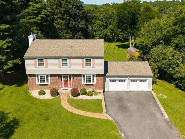 house with 4 bedroom, Poughkeepsie NY ES104909384