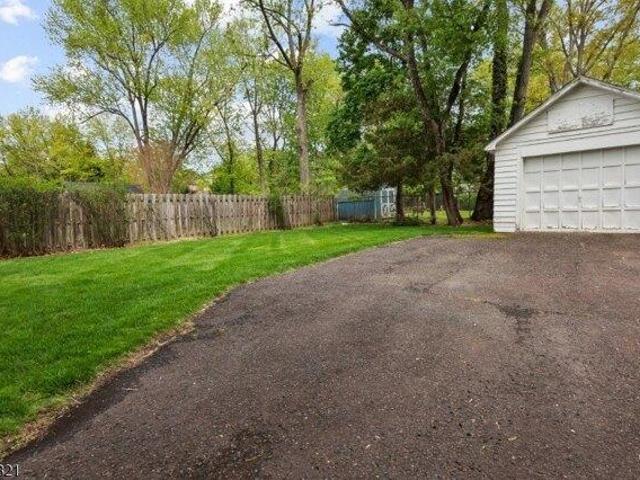 house with 4 bedroom, Plainfield NJ ES104608068
