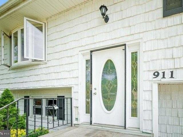 house with 4 bedroom, Plainfield NJ ES105140881