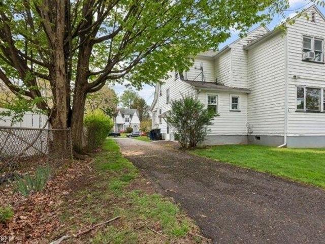 house with 4 bedroom, Plainfield NJ ES105193311