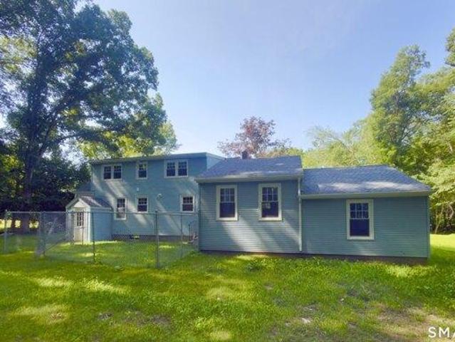 house with 4 bedroom, Plainfield CT ES105159868