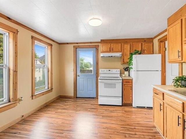 house with 4 bedroom, Plainfield VT DS102218832