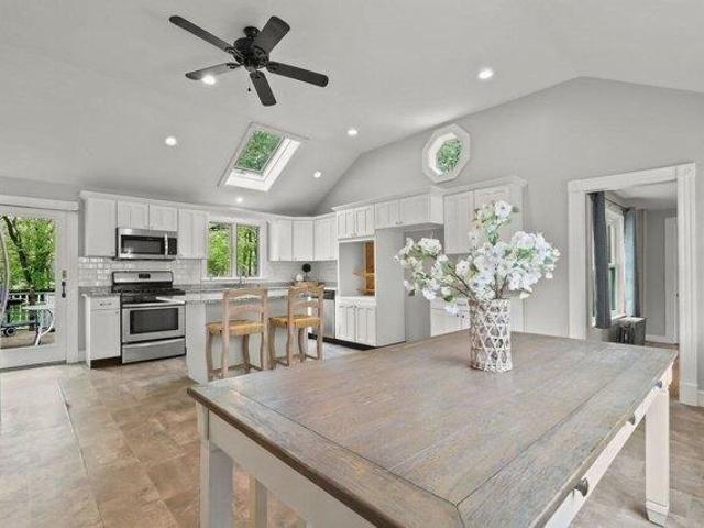 house with 4 bedroom, Plainville MA ES104478387