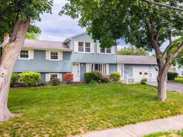 house with 4 bedroom, Plainville CT ES103436861