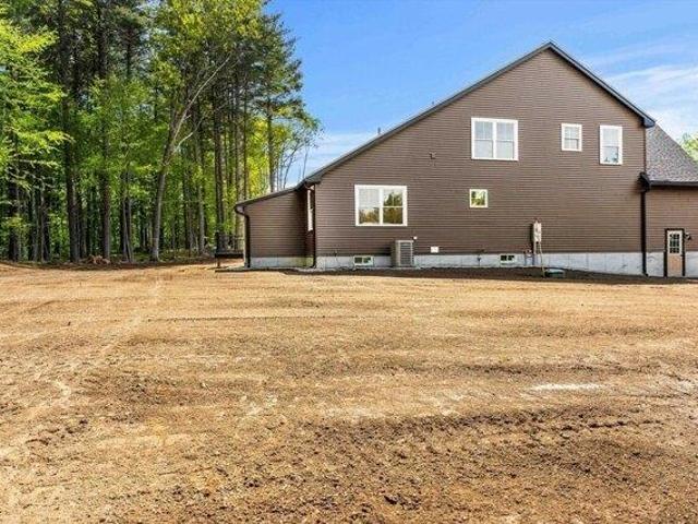 house with 4 bedroom, Plaistow NH DS104043722
