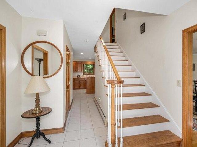 house with 4 bedroom, Plaistow NH DS104114564