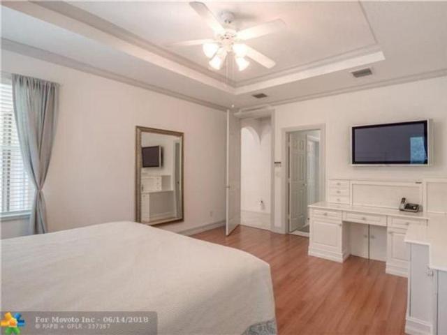 house with 4 bedroom, Plantation FL DLS100973027
