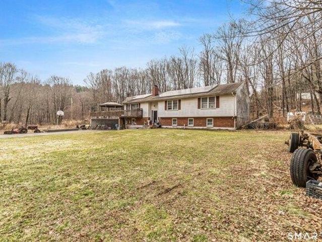 house with 4 bedroom, Plymouth CT DLS101657887