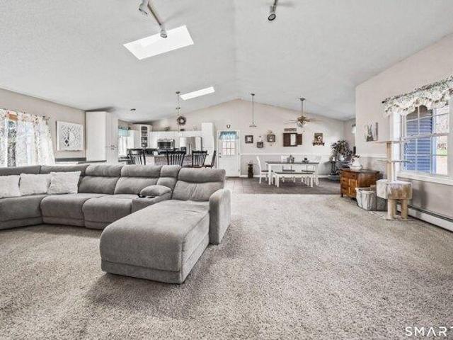 house with 4 bedroom, Plymouth CT DS101856898