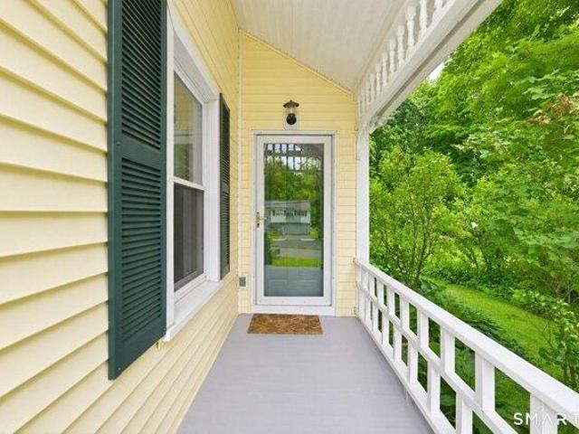 house with 4 bedroom, Plymouth CT DS104149822