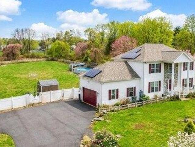 house with 4 bedroom, Plymouth CT ES103102189