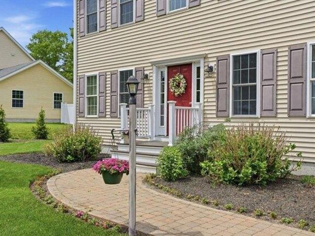 house with 4 bedroom, Plymouth MA DLS103125403