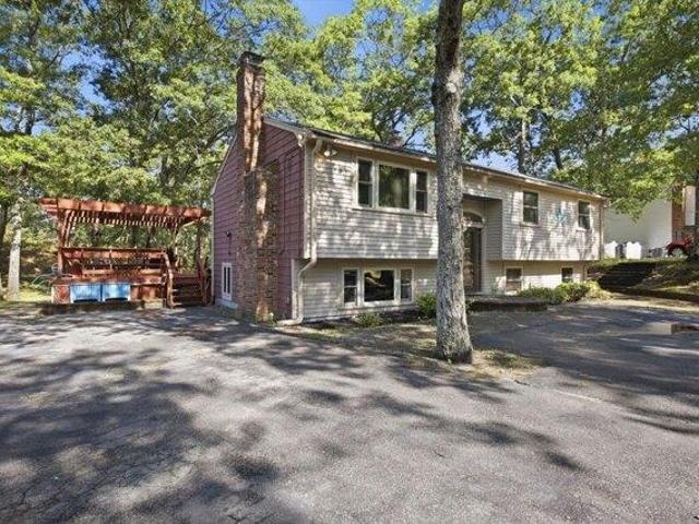 house with 4 bedroom, Plymouth MA DS104042621