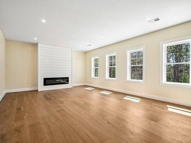 house with 4 bedroom, Plymouth MA DS104113863