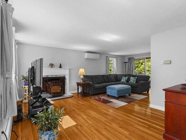 house with 4 bedroom, Plymouth MA ES103189147