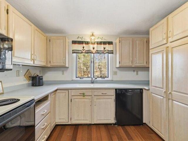 house with 4 bedroom, Plymouth MA ES103662813