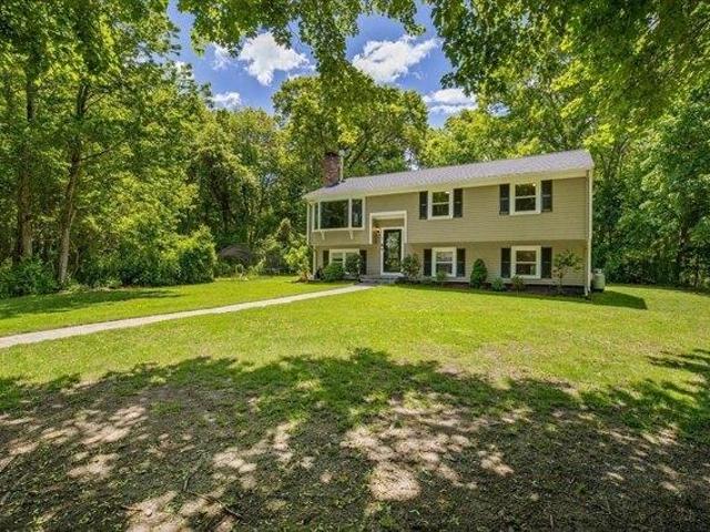 house with 4 bedroom, Plymouth MA ES104113589