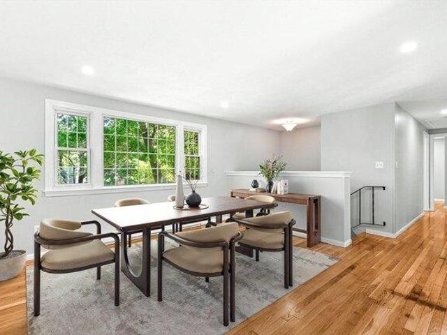 house with 4 bedroom, Plymouth MA ES104809745