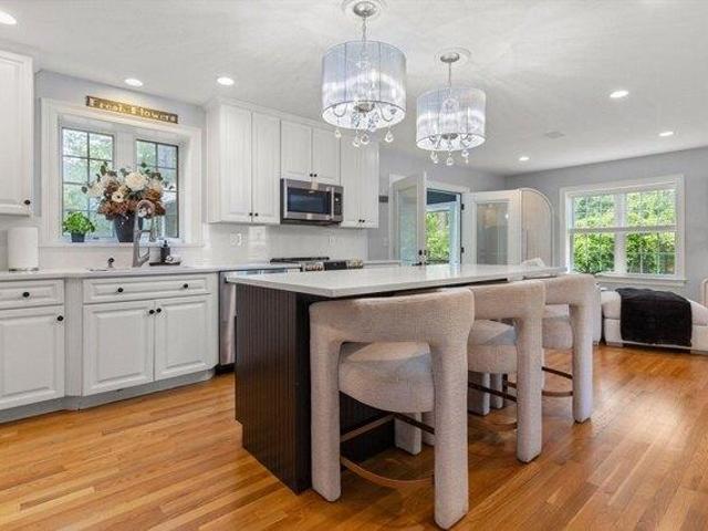 house with 4 bedroom, Plymouth MA ES105079620