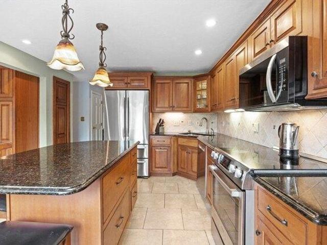 house with 4 bedroom, Plymouth MA ES105172077