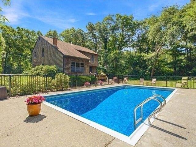 house with 4 bedroom, Plymouth MA ES105206517