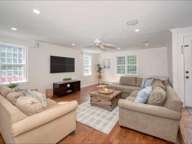 house with 4 bedroom, Plympton MA ES102826075
