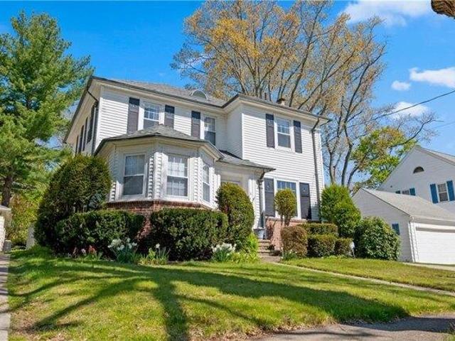 house with 4 bedroom, Providence RI DLS101856639