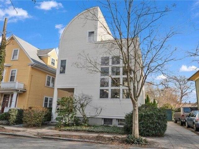 house with 4 bedroom, Providence RI DLS102729012