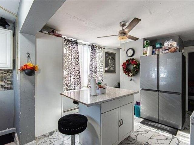 house with 4 bedroom, Providence RI DLS103128216