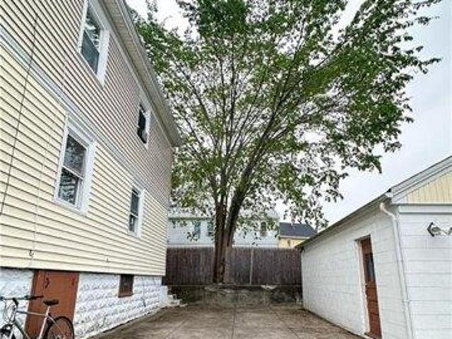 house with 4 bedroom, Providence RI DS102668536