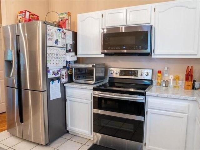 house with 4 bedroom, Providence RI DS102728317