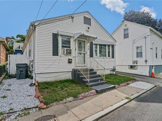 house with 4 bedroom, Providence RI DS103072956