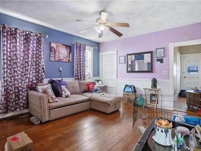 house with 4 bedroom, Providence RI ES104352951