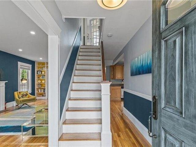 house with 4 bedroom, Providence RI ES104479963