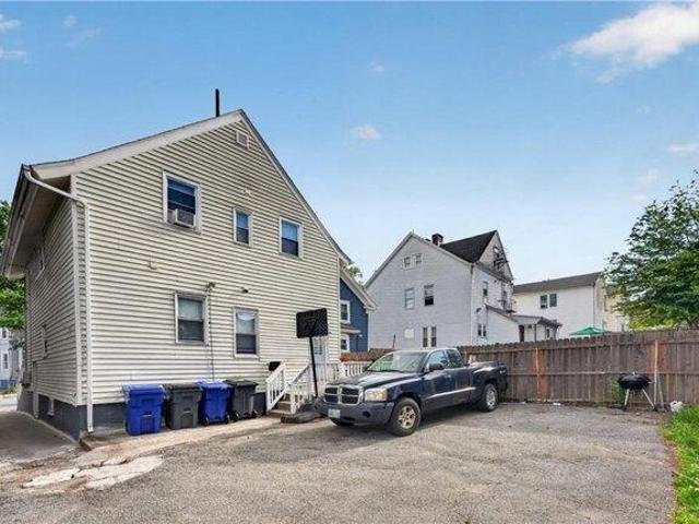 house with 4 bedroom, Providence RI ES104510221