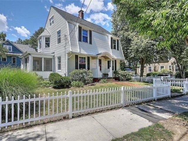 house with 4 bedroom, Providence RI ES104512778