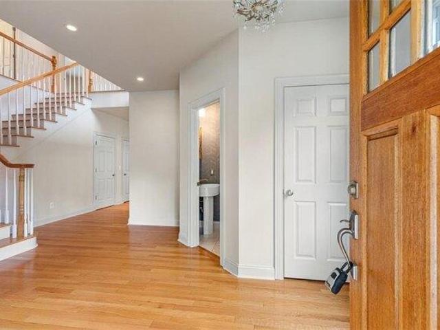 house with 4 bedroom, Providence RI ES104808094