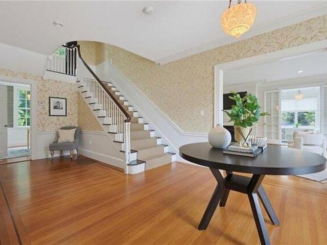 house with 4 bedroom, Providence RI ES104809419