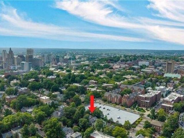 house with 4 bedroom, Providence RI ES105105351
