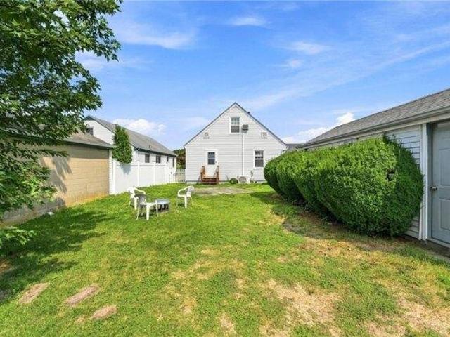 house with 4 bedroom, Providence RI ES105108551