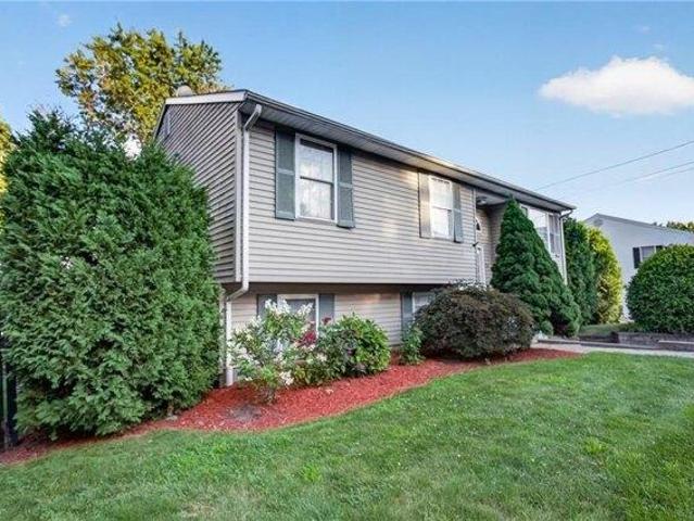 house with 4 bedroom, Providence RI ES105127327