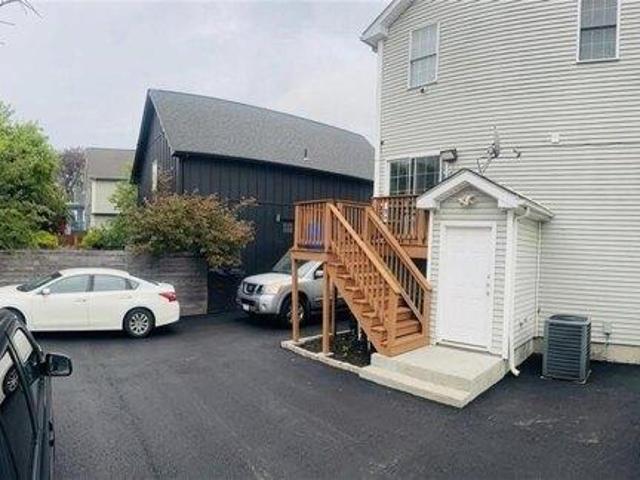 house with 4 bedroom, Providence RI ES105191428