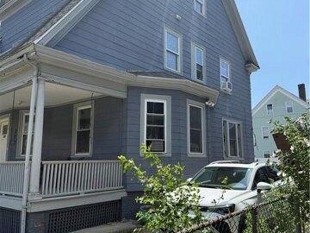 house with 4 bedroom, Providence RI ES105205118