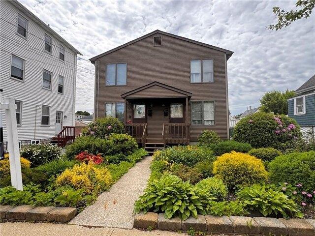 house with 4 bedroom, Providence RI ES103017286