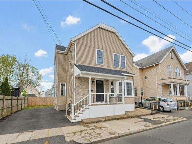 house with 4 bedroom, Providence RI ES103034447