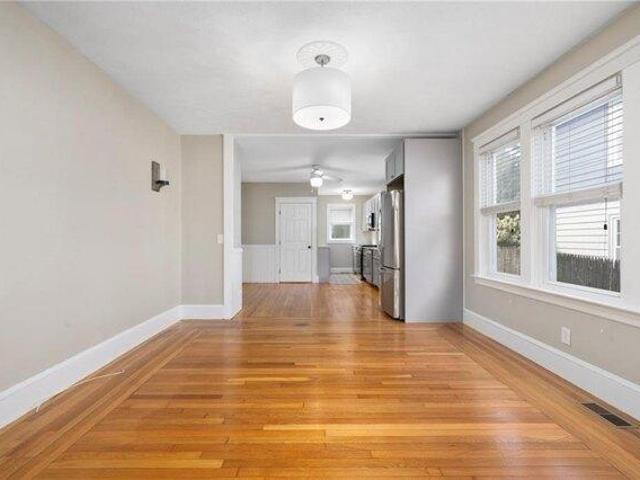 house with 4 bedroom, Providence RI ES103033409
