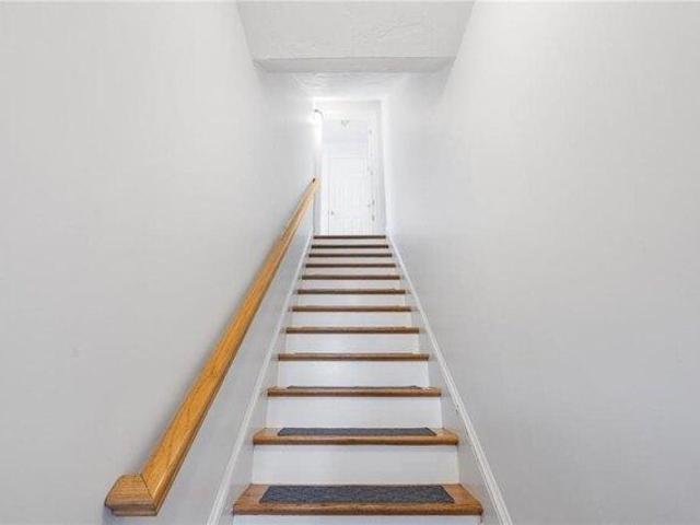 house with 4 bedroom, Providence RI ES103073299