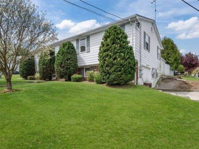 house with 4 bedroom, Providence RI ES103127351