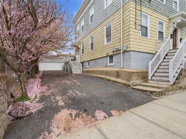 house with 4 bedroom, Providence RI ES103128028