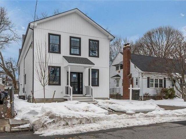 house with 4 bedroom, Providence RI ES103223064